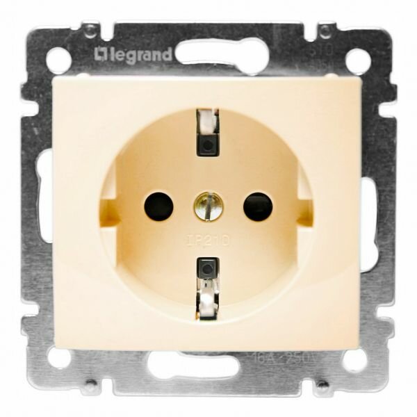 Legrand DIY Valena Кремовая Розетка 1-ая с/з, 695612, 3 шт.