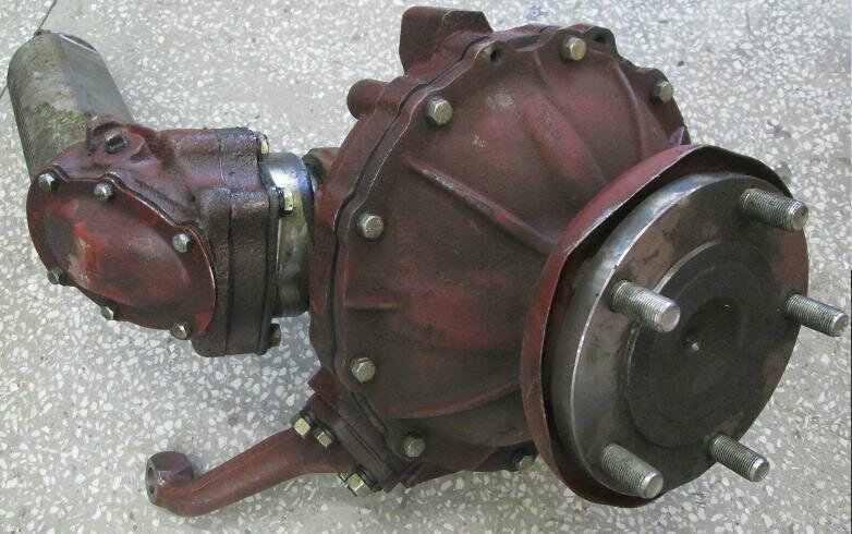 72-2308010-03 Редуктор переднего моста МТЗ-82 (ГУР) конечной передачи правый (8 шпилек) ОАО МТЗ оригинальная запчасть МТЗ