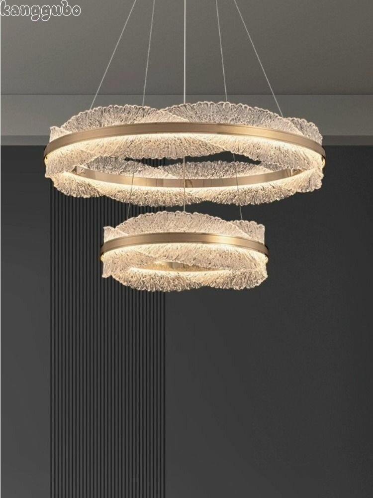 Акриловая люстра