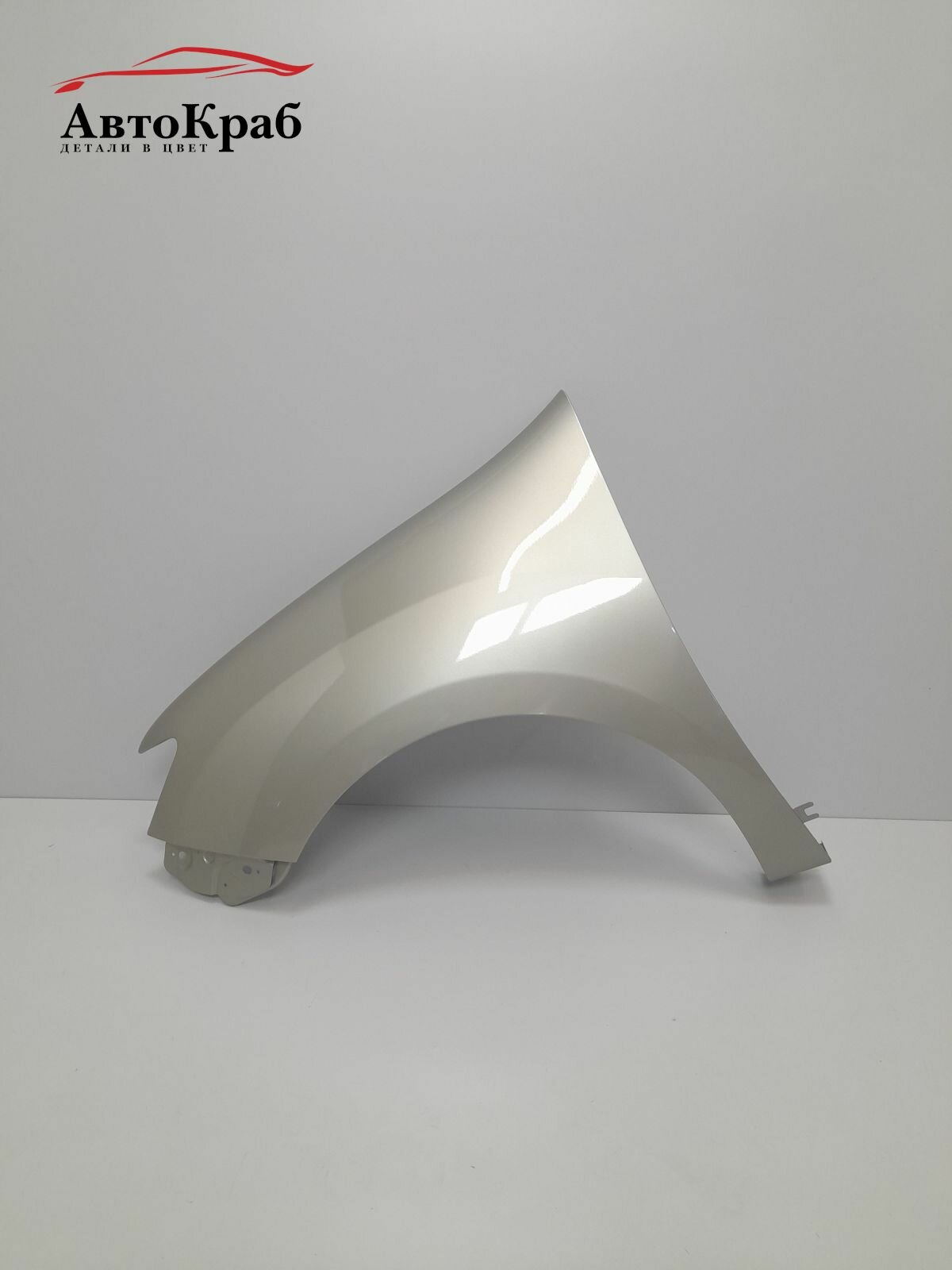 Крыло переднее левое без повторителя в цвет для Рено Логан 2 Сандеро 2014 - 2022 г. KNM - серо зеленый