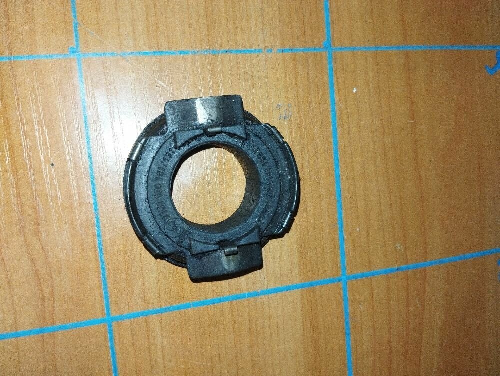 Выжимной подшипник Фольксваген Пассат Б3 1,8 Б/У с пробегом