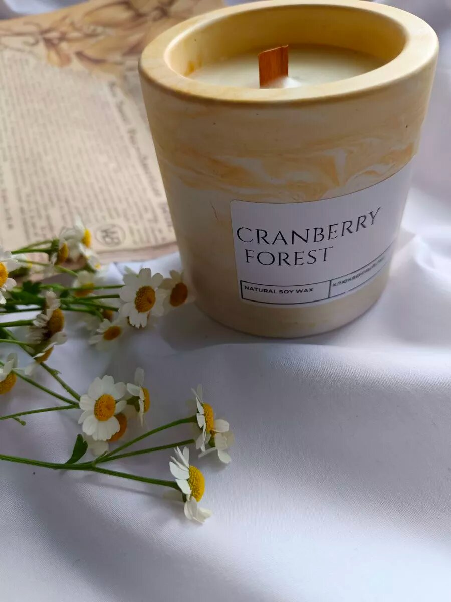 Свеча ароматическая "Клюквенный лес"