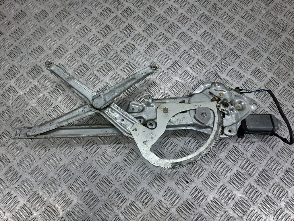 Стеклоподъемник электрический двери передней правой BMW 5-Series (E34) 51321944070 арт. 632488