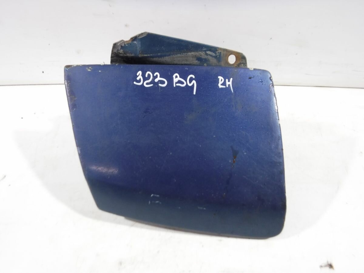 Фара правая Mazda 323 BG (1989—1995) 8FB151030