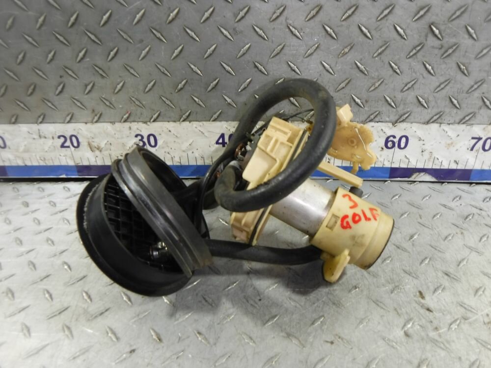 Насос топливный VW Golf III 1H0919051Q