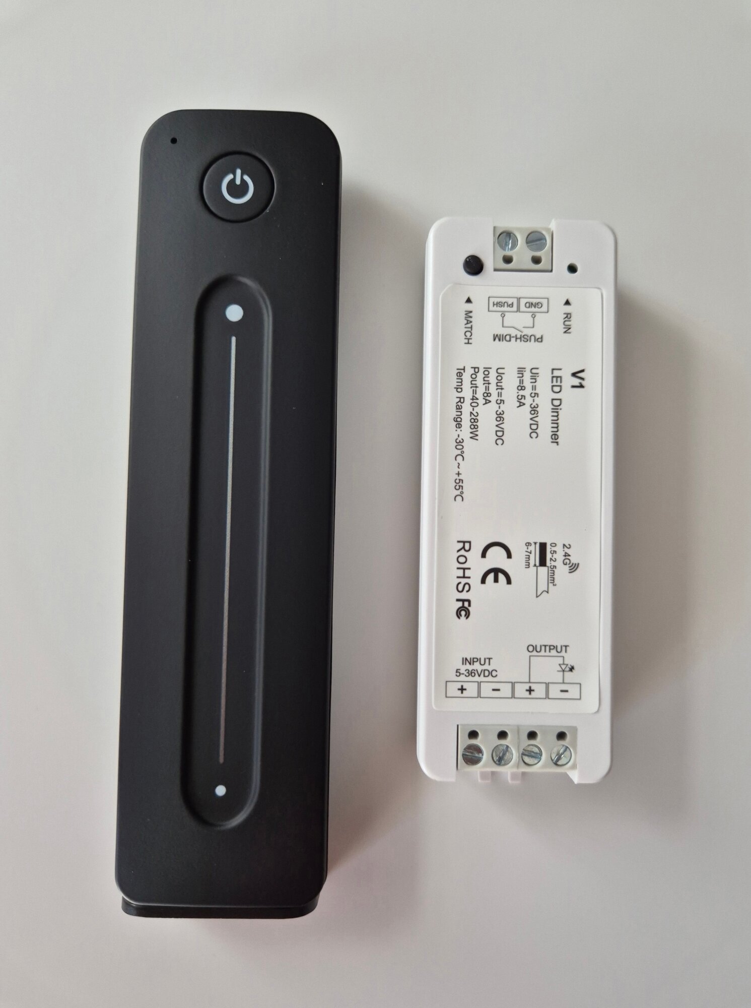 Контроллер управления c пультом светодиодной лентой 8,5A 5-36V RF 2.4G