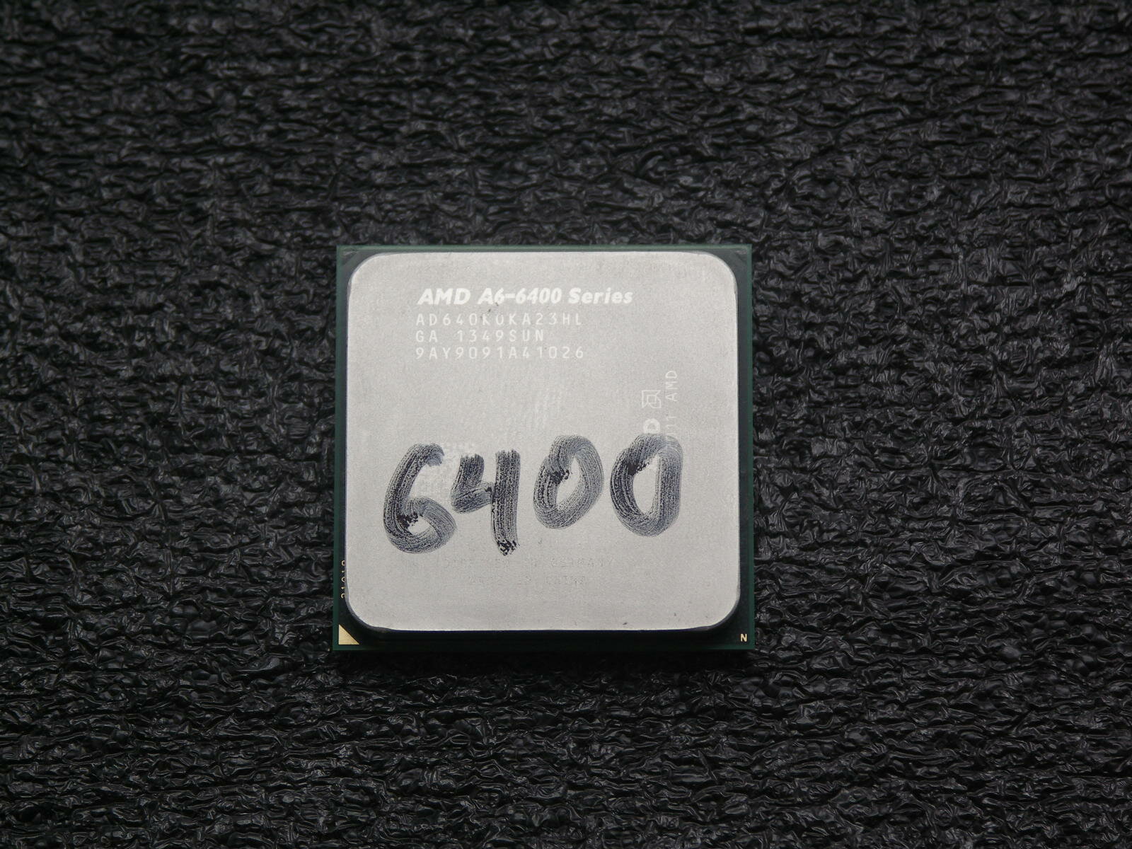 Процессор AMD A6-6400K 3.9 GHz, S-FM2 2xCore/1M/VGA HD8470, Richland AD640KOKA23HL