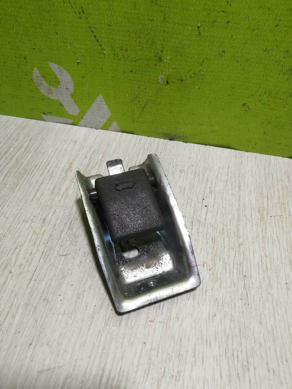 Ручка открывания капота Suzuki Baleno 98-07