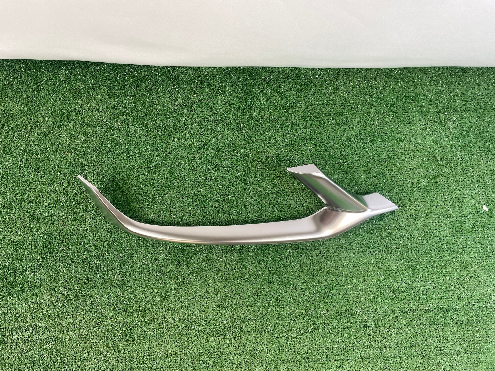 GEELY Молдинг фары правый ТИП 1 Geely Coolray 6013024500