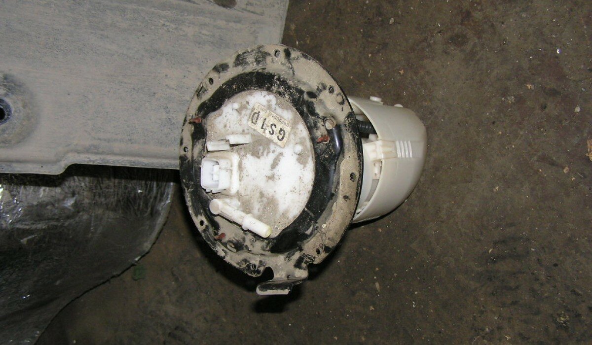 Насос топливный электрический 6 (GH) Mazda L5091335Z