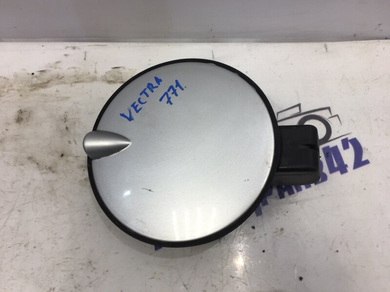 Б/У лючок топливного бака Opel Vectra 2004 С Z22SE Серебристый Z157 17186 OPEL арт. 341869019