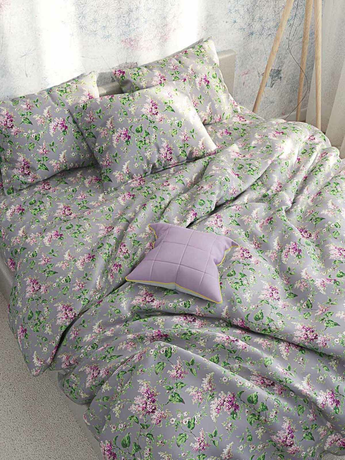 Постельное белье TimeLess "Сирень" 1,5-спальный на молнии Наволочка 50х70 см 1 шт Простынь на резинке 90х200 см Пододеяльник 145х215 см перкаль