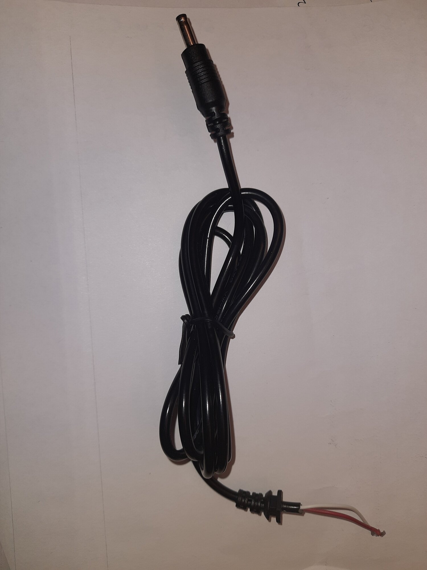 Кабель со штекером 2,5х1,6