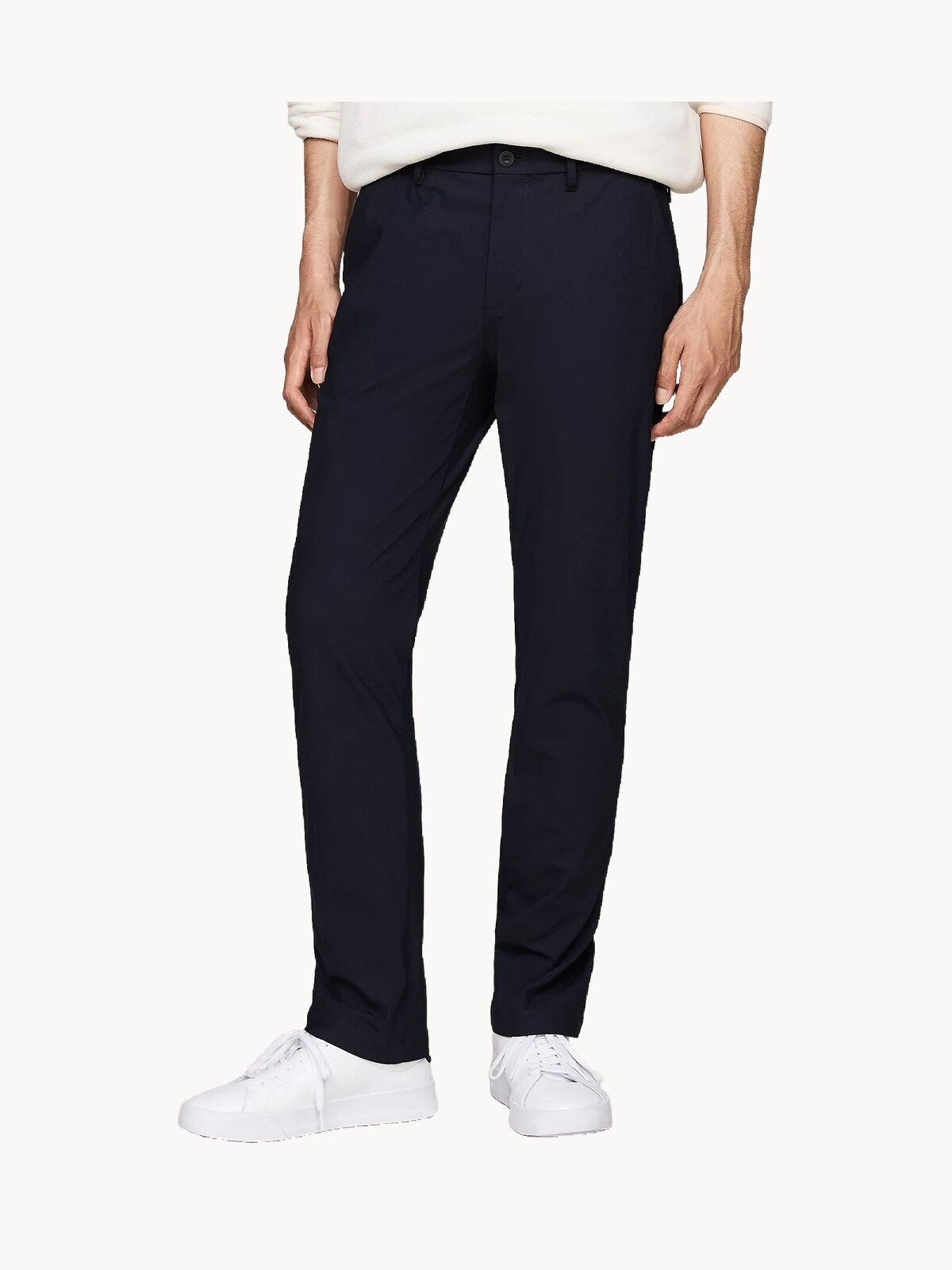 Брюки чинос