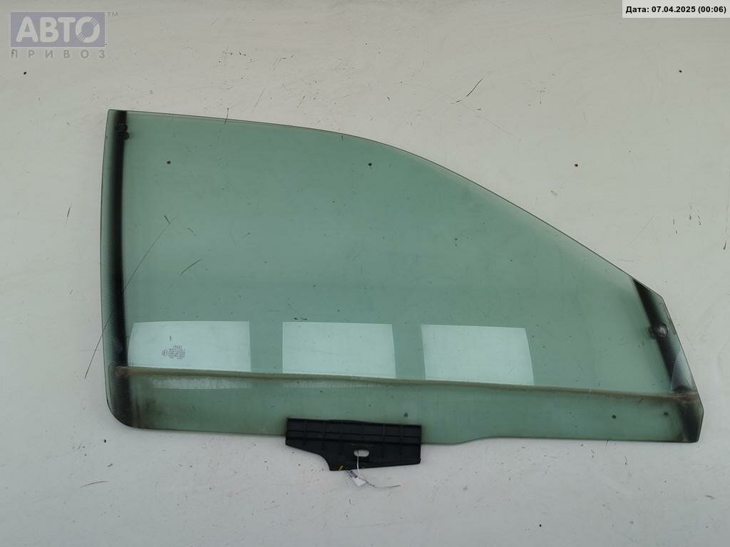 Стекло двери передней правой Audi 100 C4 (1991-1994)
