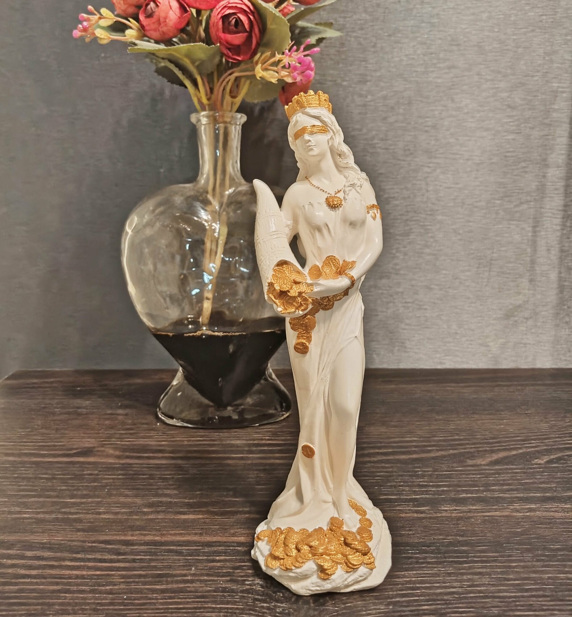 Статуэтка Фортуна удачи богиня благополучия 18см (белая)