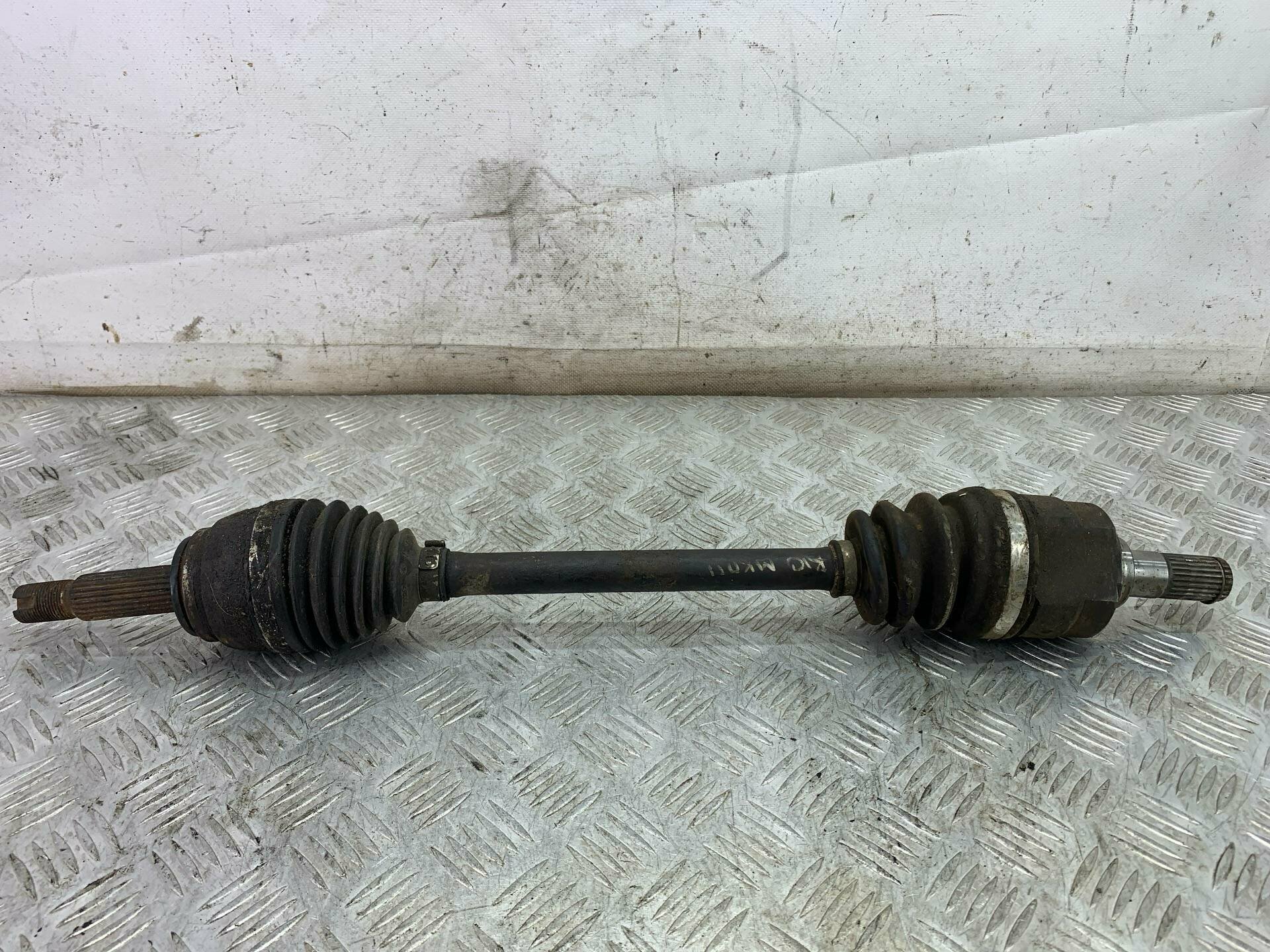 Полуось передняя левая Kia Rio 3 (2011 - 2015)