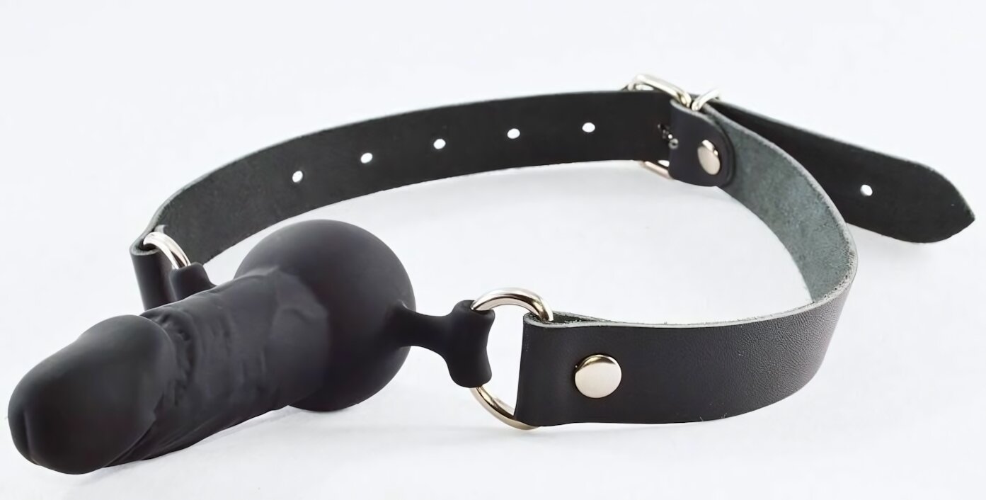 Кляп-шар черный с фаллосом, регулируемые ремешки из кожи, 9,7 см
