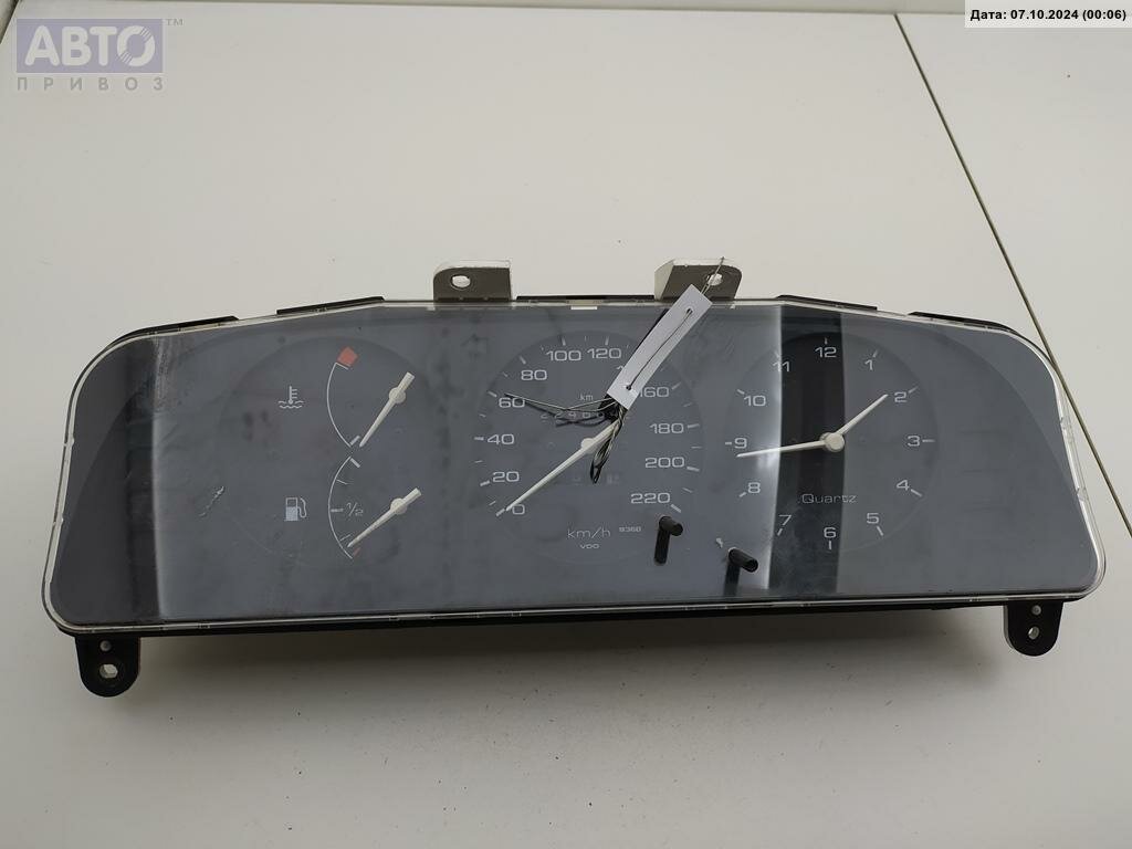 Щиток приборный (панель приборов) Nissan Primera P10 (1990-1996)