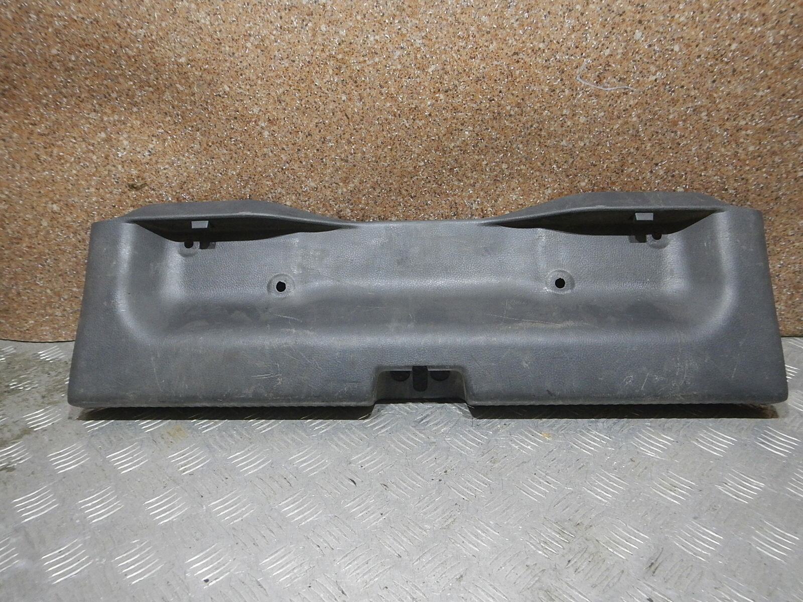 Б/У Накладка панели задка, Mitsubishi (Мицубиси)-Лансер MITSUBISHI LANCER 9 (CS) (03-06) царапины 285518 MITSUBISHI арт....