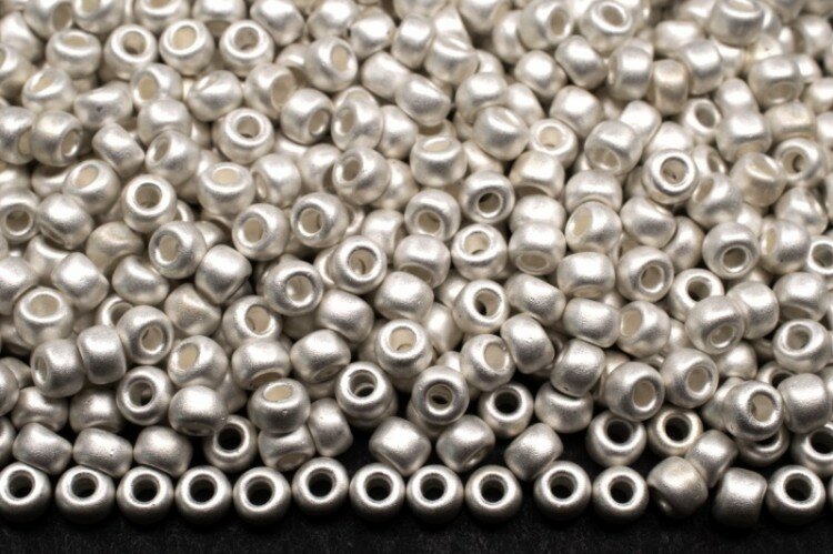 Бисер японский MIYUKI круглый 8/0 #0961F серебро матовый, 10 грамм