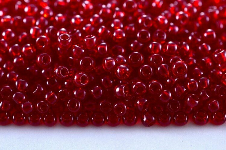 Бисер японский TOHO круглый 8/0 #0005C рубин, прозрачный, 10 грамм