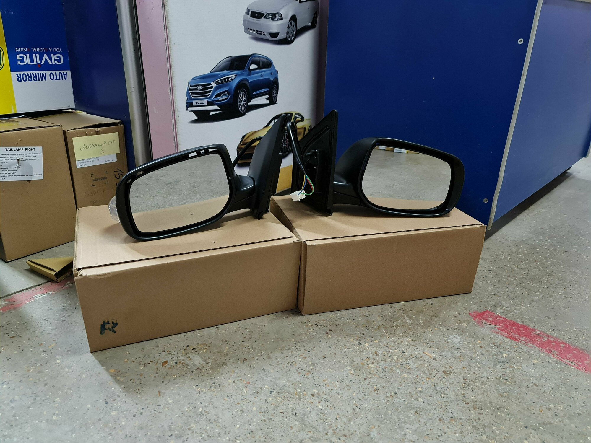 Зеркало Тойота Королла Corolla 10-13 с повторителем правая сторона