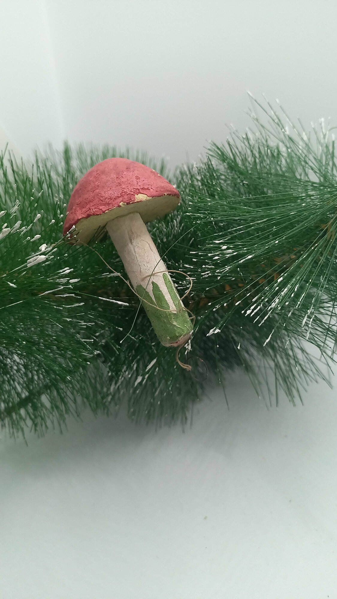 Винтажная советская подвесная ёлочная игрушка Гриб, вата, папье-маше, СССР