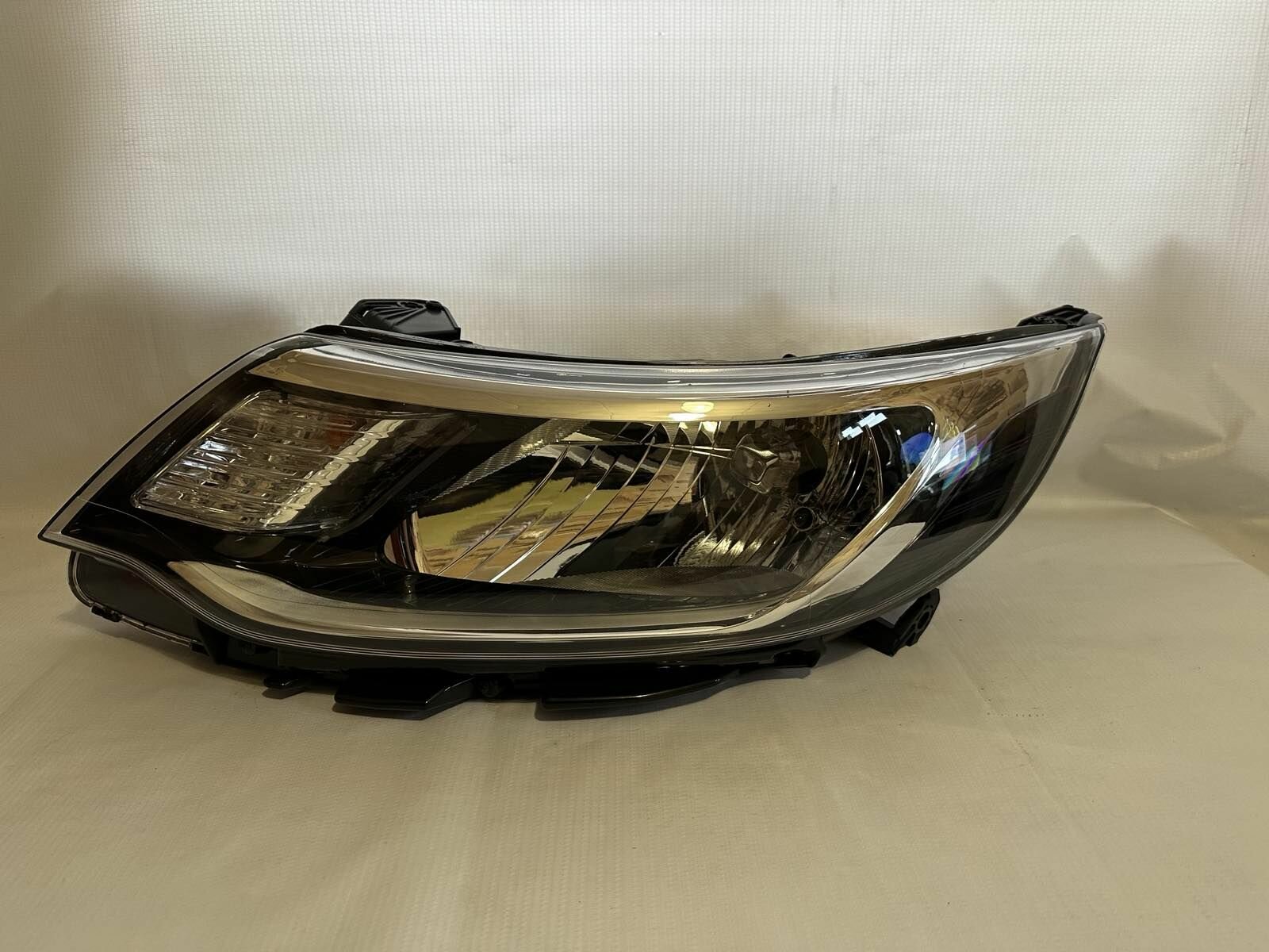 Левая фара киа рио 3 KIA RIO 3 с 2014 по 2017 год передняя фара