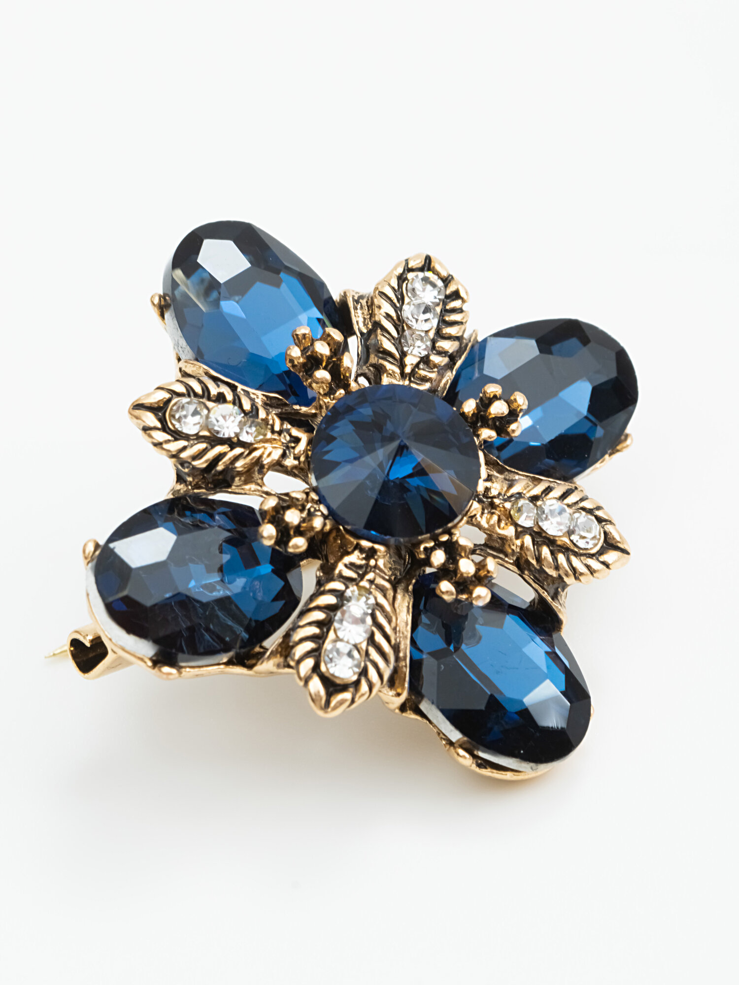 Брошь, кристалл