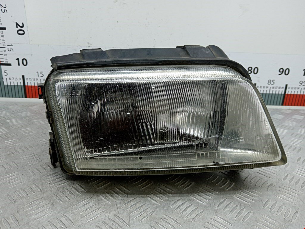 Фара правая Audi A4 B8 арт. 2074657