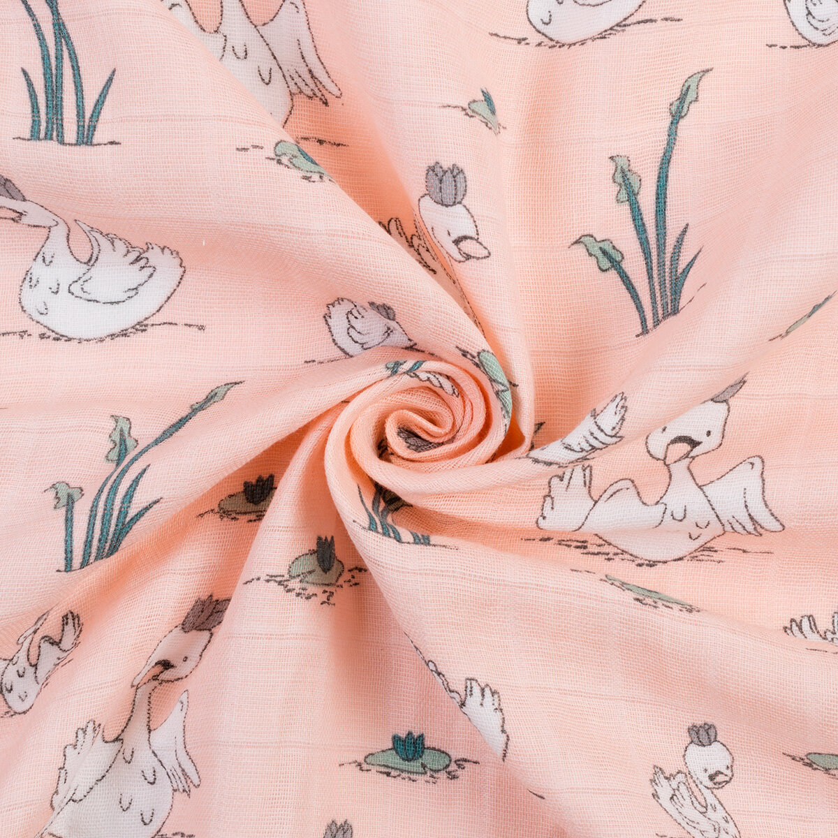 Ткань муслиновая отрез 100x125 см 100% хлопок "PEPPY" SMD EMBRACE, Shannon Fabrics, royal swans apricot