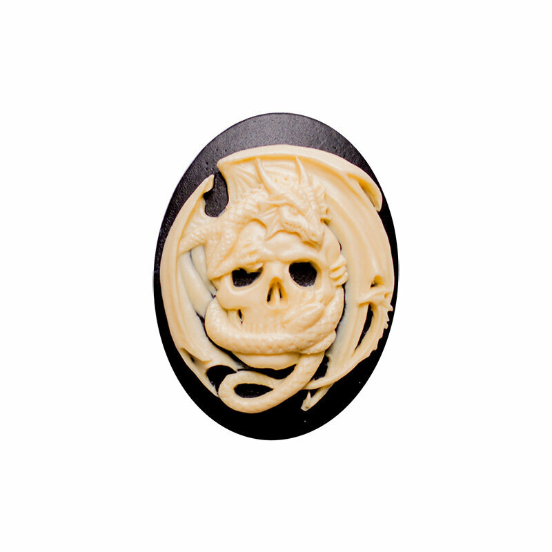 Камея акриловая, 40х30мм, дракон на черепе, слоновая кость на черном, 1 шт.