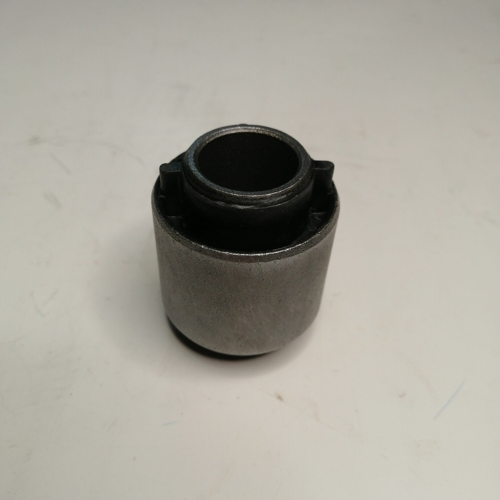 Сайлентблок заднего продольного рычага задний ZEKKERT Haima 3 [1.8 16V 5MT хетчбэк]