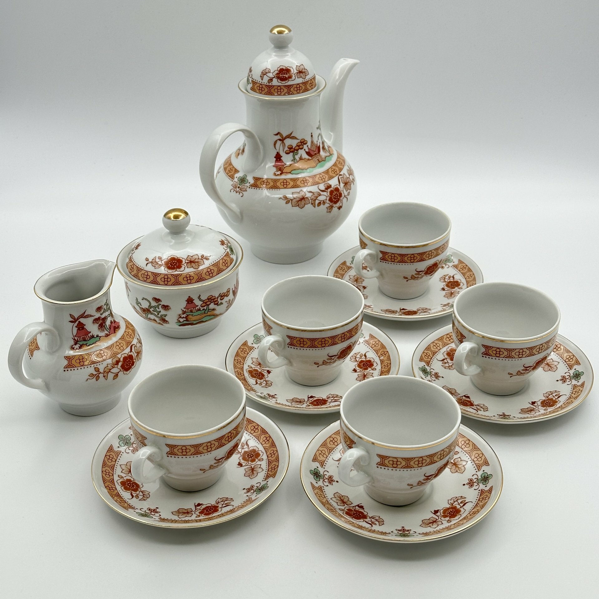 Сервиз кофейный на 5 персон, украшенный в восточном стиле, фарфор, деколь