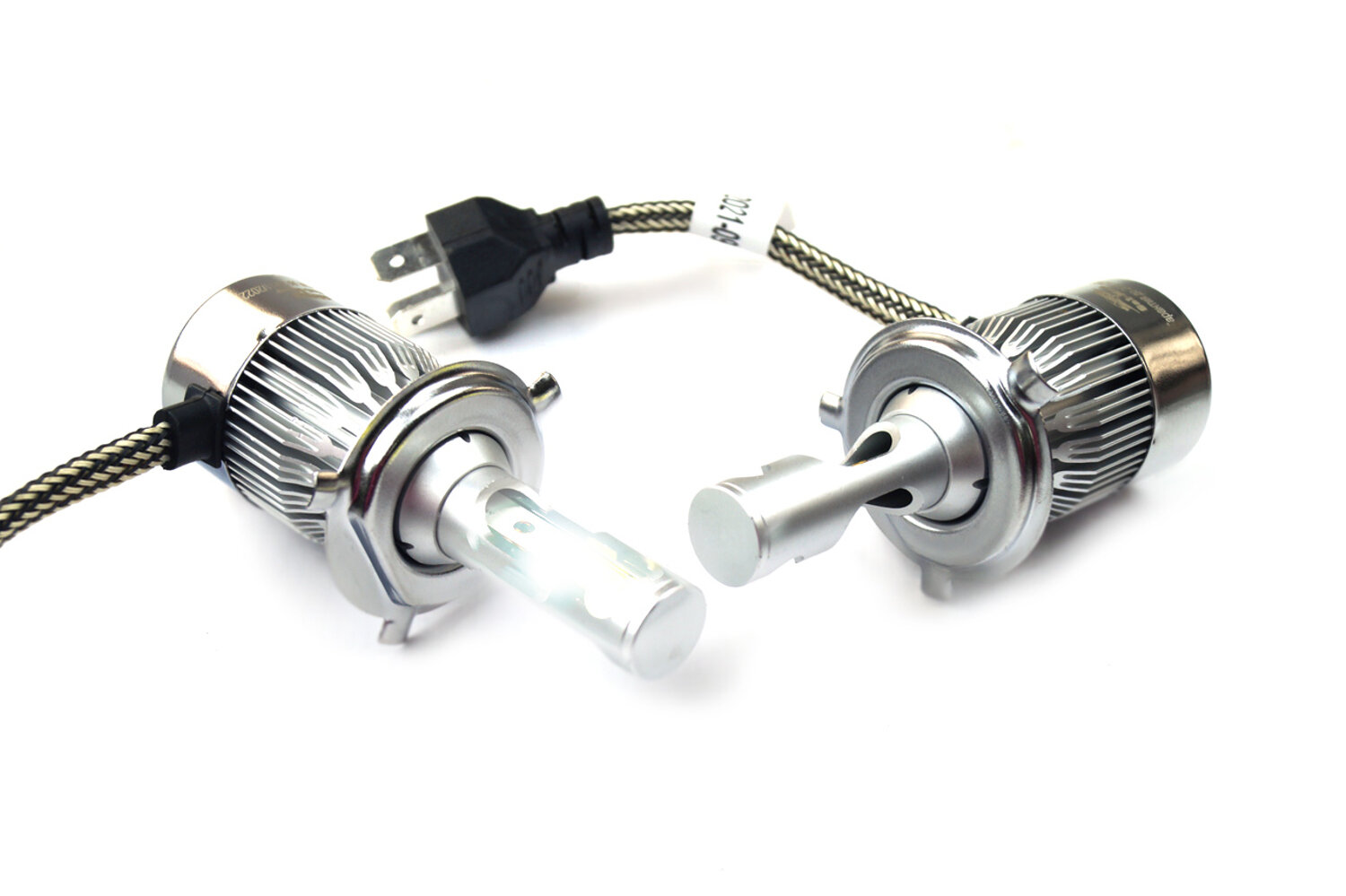 Светодиодные лампы C9 30W 6000K H4 для ВАЗ 2101-2107, 2108-21099, 2113-2115, Лада 4х4, Нива Легенд, Гранта, Ларгус