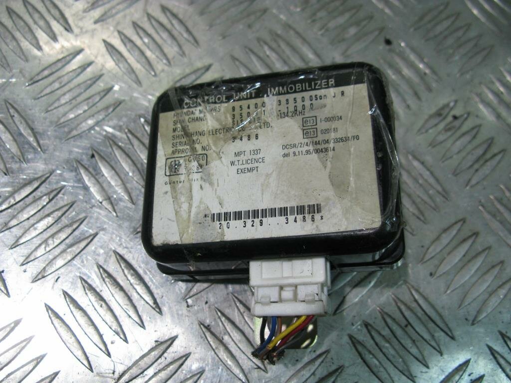 Блок управления центральным замком Б/У для Hyundai SANTA FE I (2000—2012) 9540038500