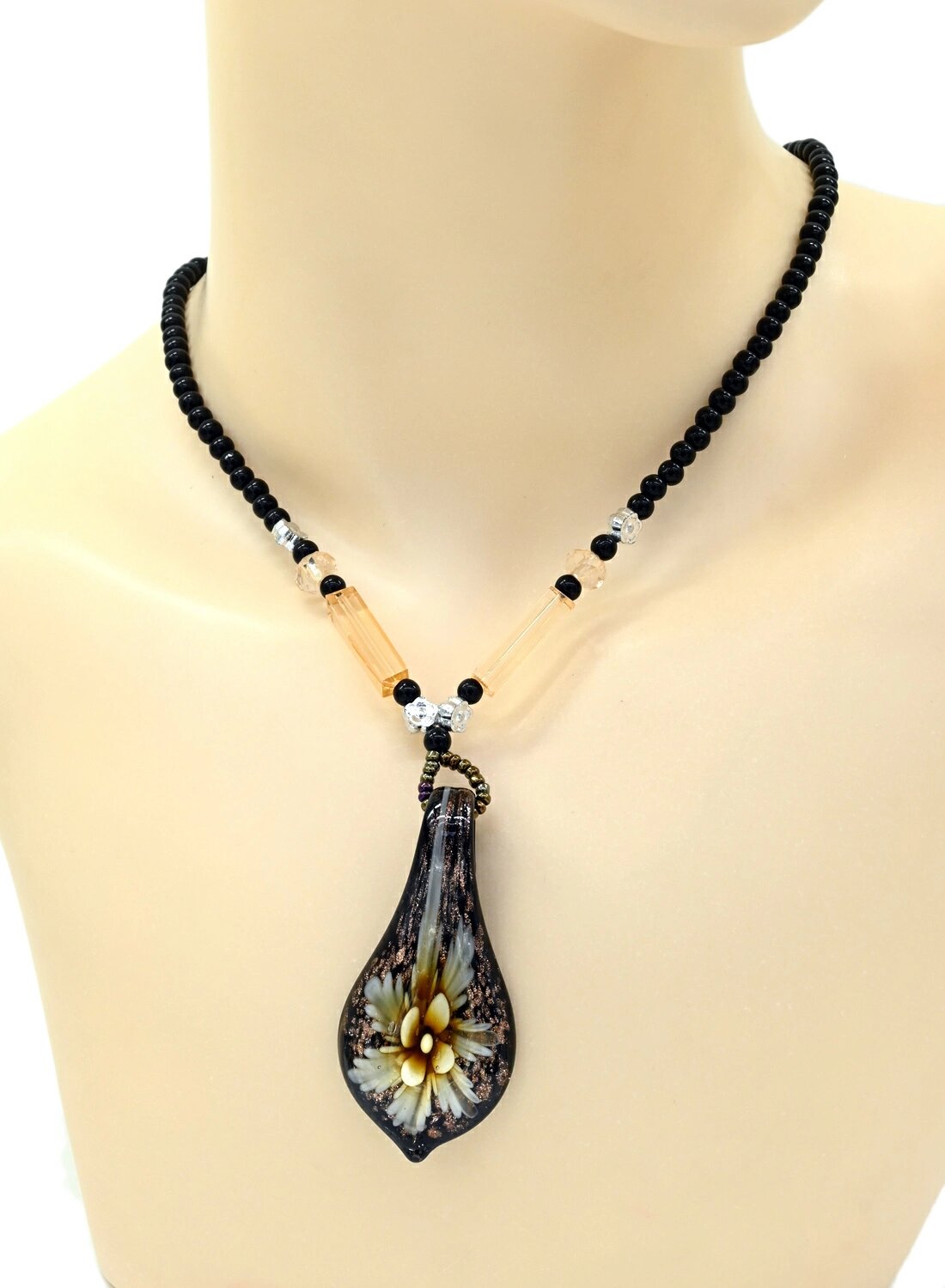 Бусы, муранское стекло