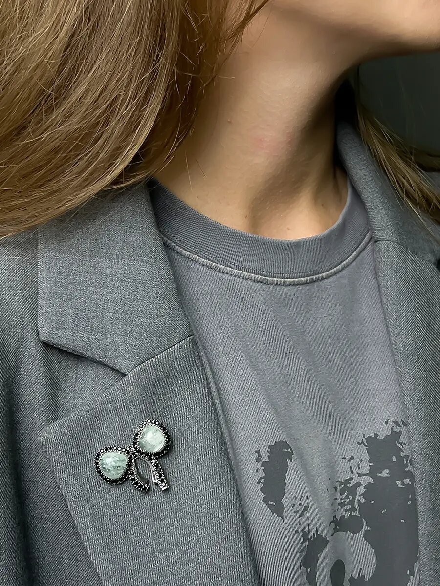 Брошь, серебро, 925 проба, чернение, родирование, аквамарин, шпинель