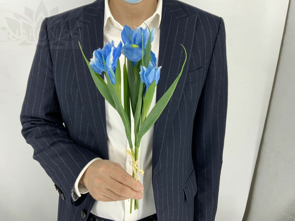 Искусственные цветы для декора букет весенний Ирис из силикона синий / Реалистичный искусственный цветок 37 см