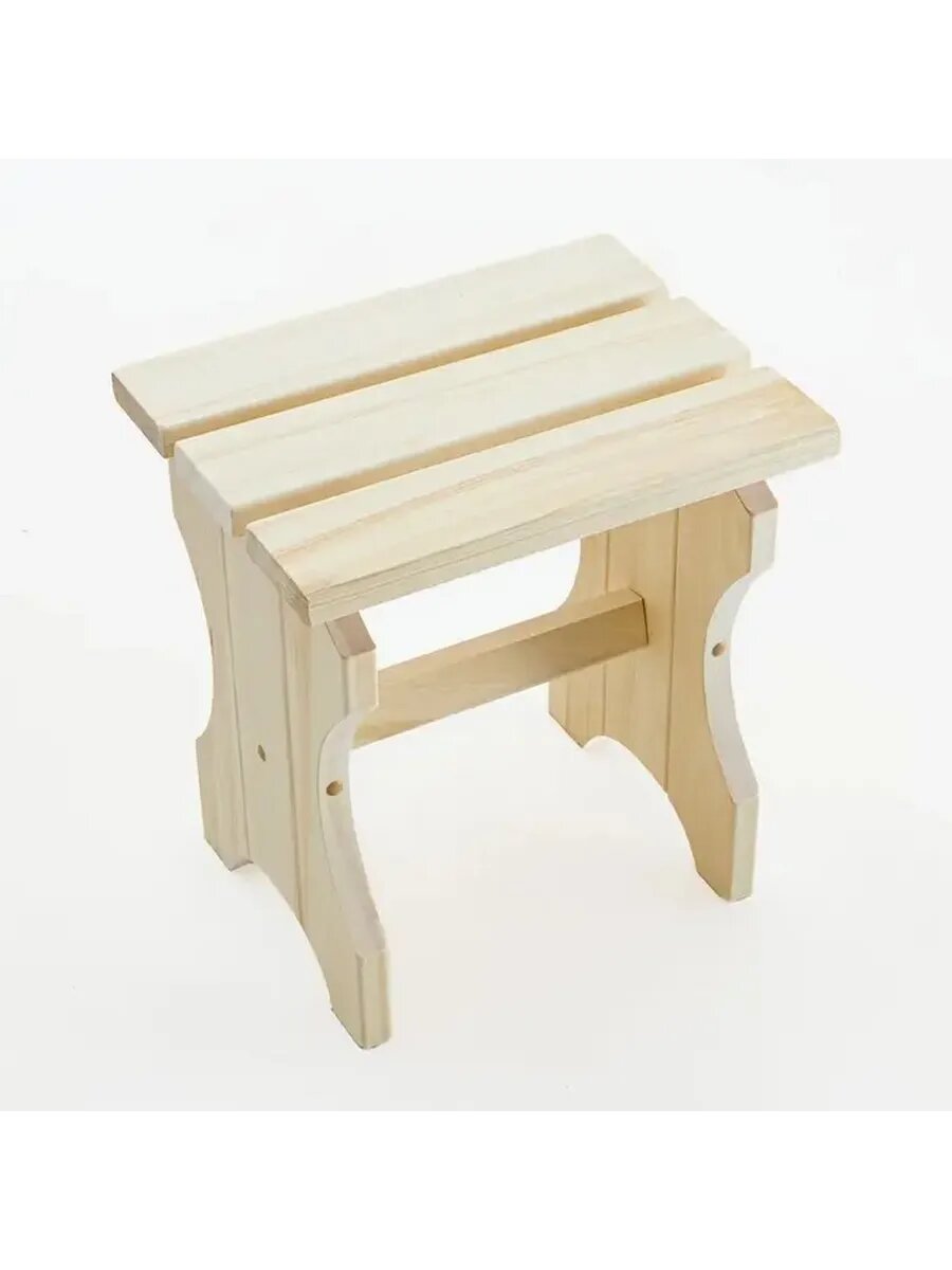 Стильная деревянная лавка для бани