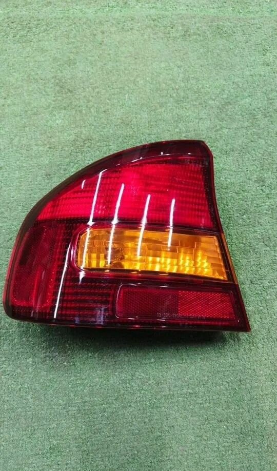 Фонарь задний левый Subaru Legacy субару легаси с00-04год