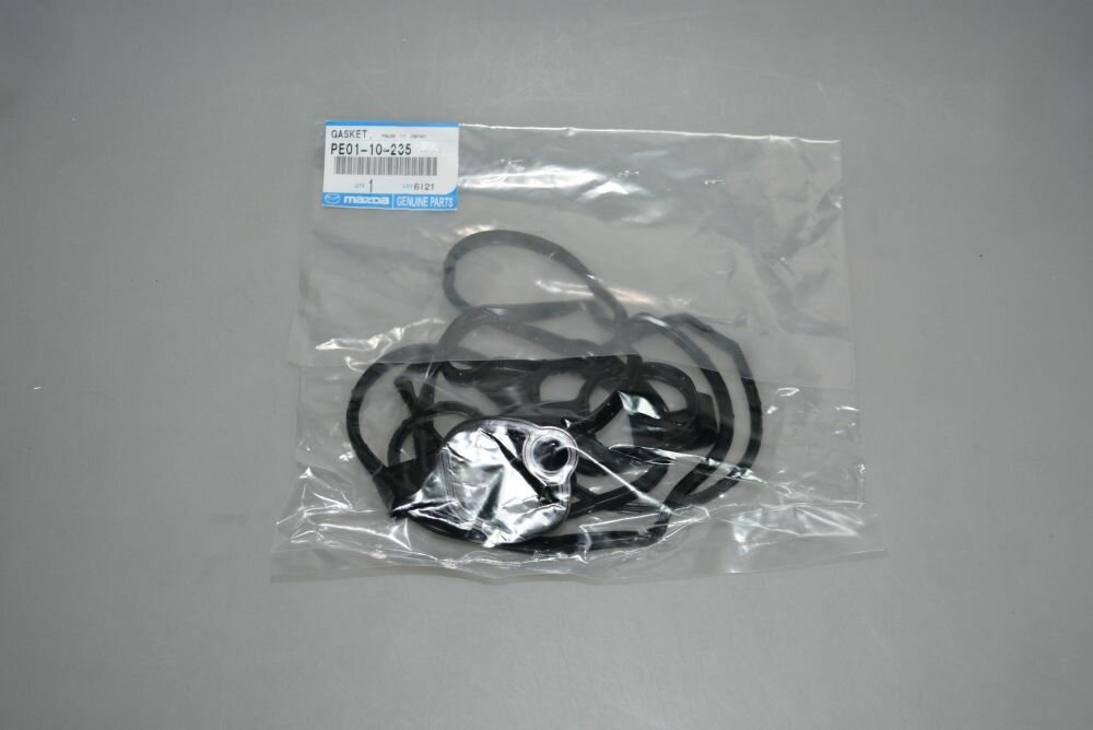 Прокладка клапанной крышки PE0110235 Mazda 3 6 CX3 CX5 / Мазда