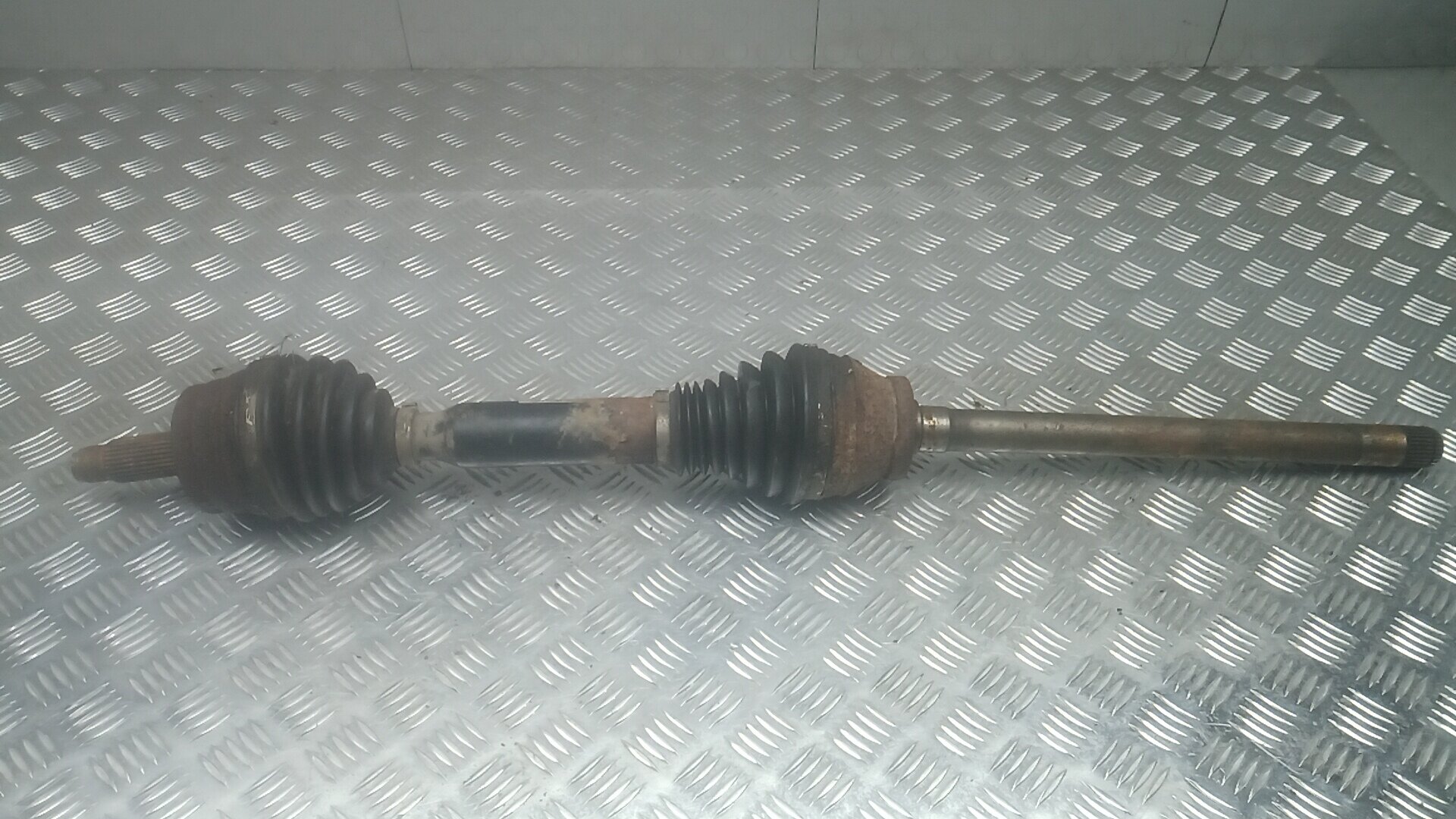 Привод передний правый LAND ROVER RANGE ROVER 3