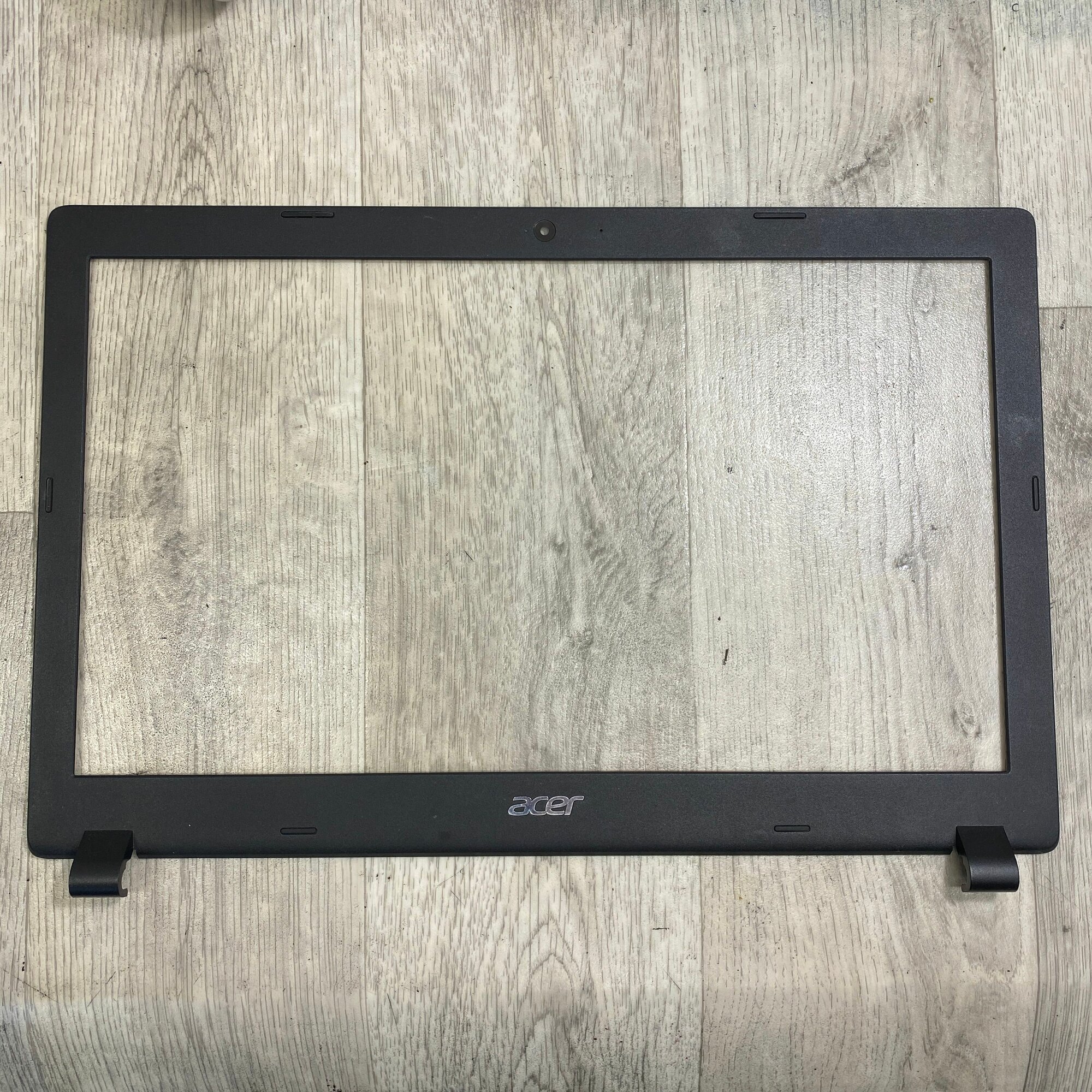 Рамка матрицы Acer Aspire A315-32