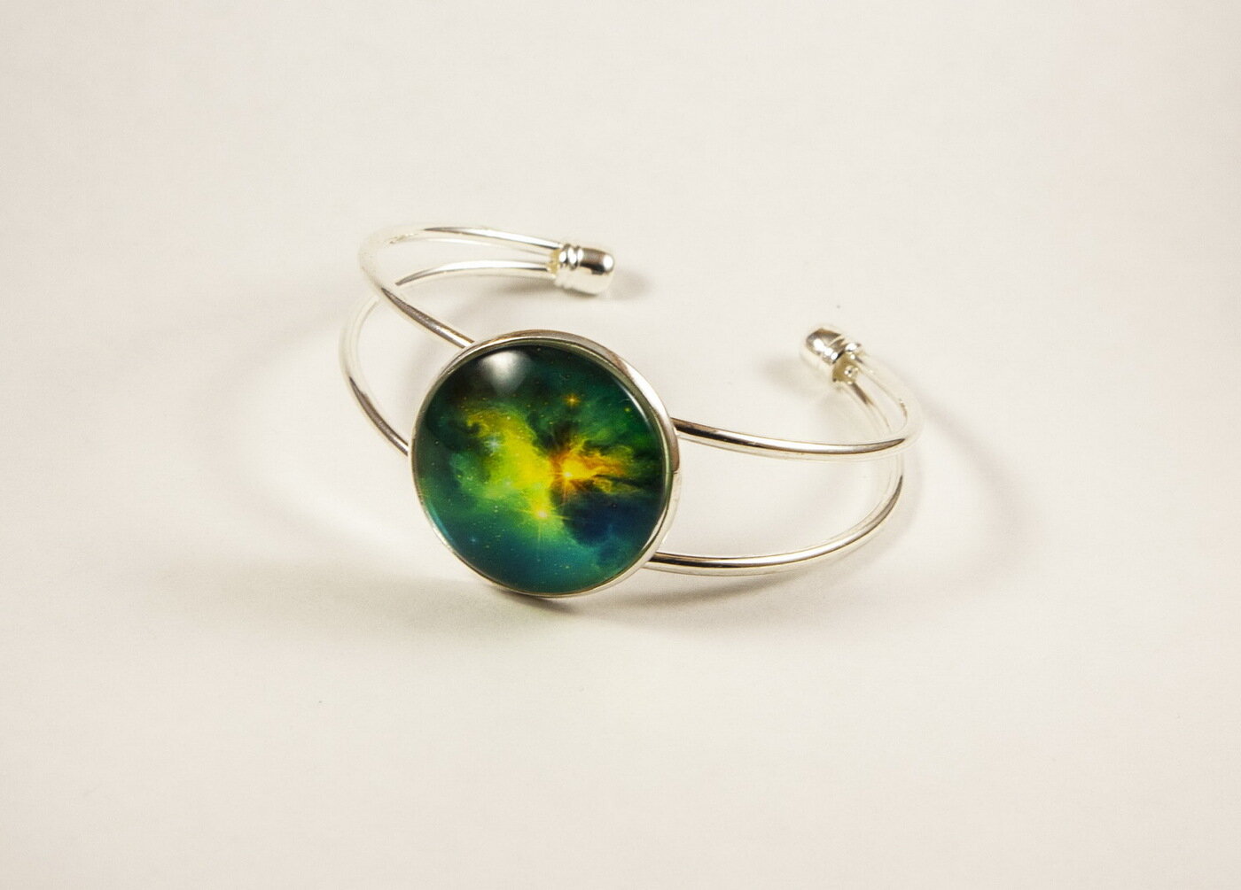 Жесткий браслет, стекло