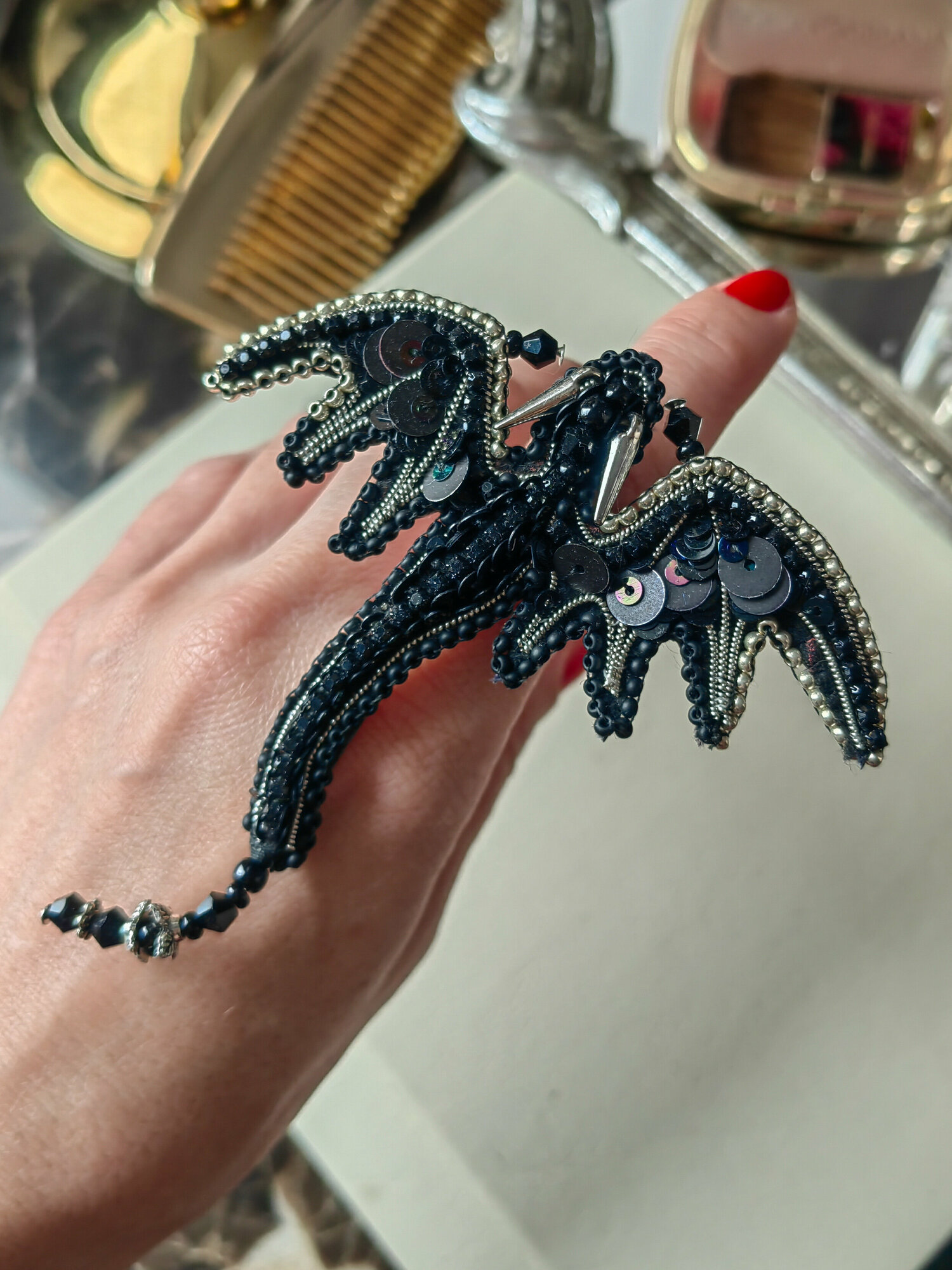 Брошь, стекло, кристалл, стразы, бисер