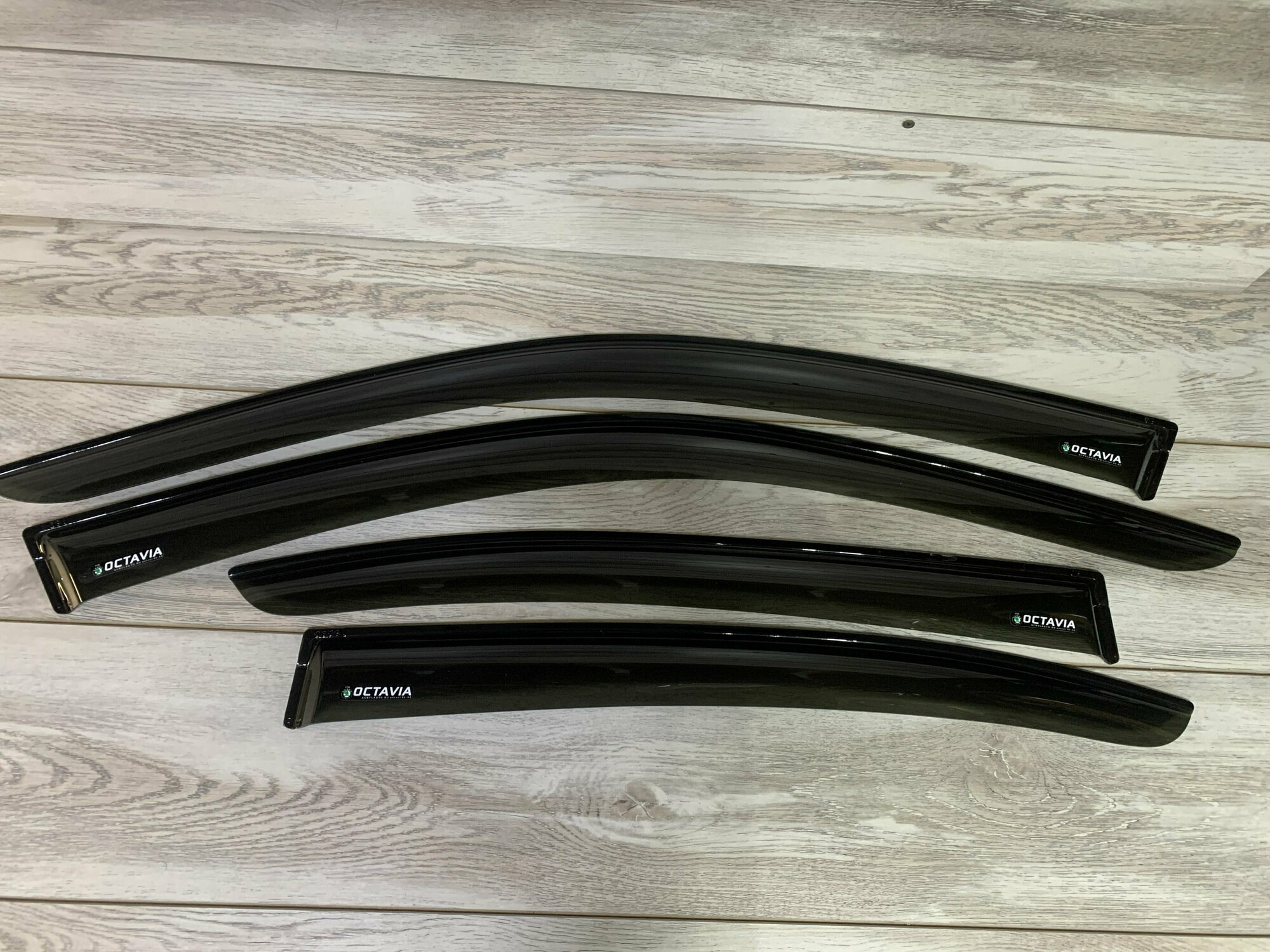 Дефлекторы (ветровики) окон на Skoda Octavia Tour 1996-2004 (Тур)