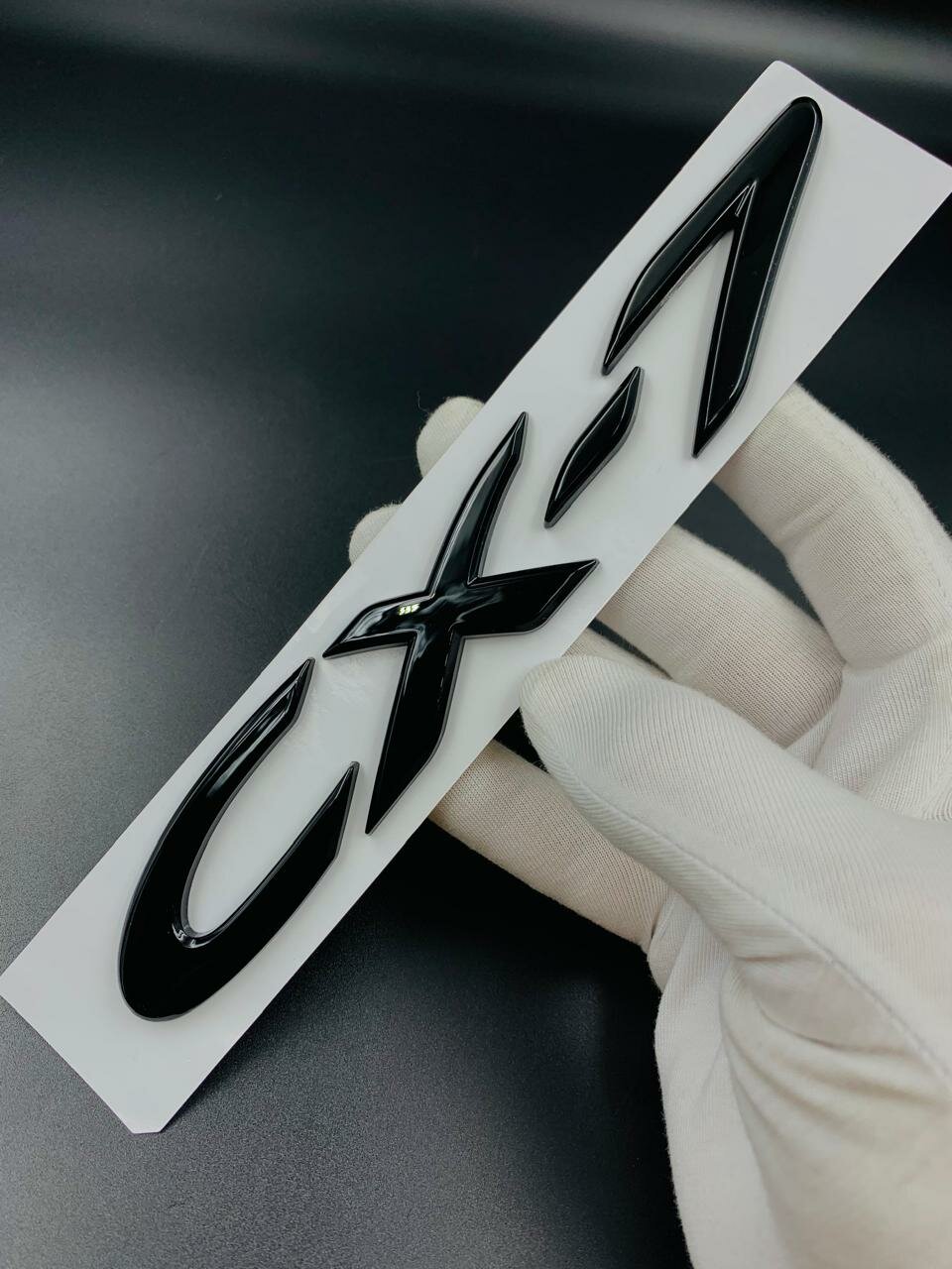 Эмблема надпись на крышку багажника Mazda CX-7 (черный) / Шильдик на Мазда CX-7