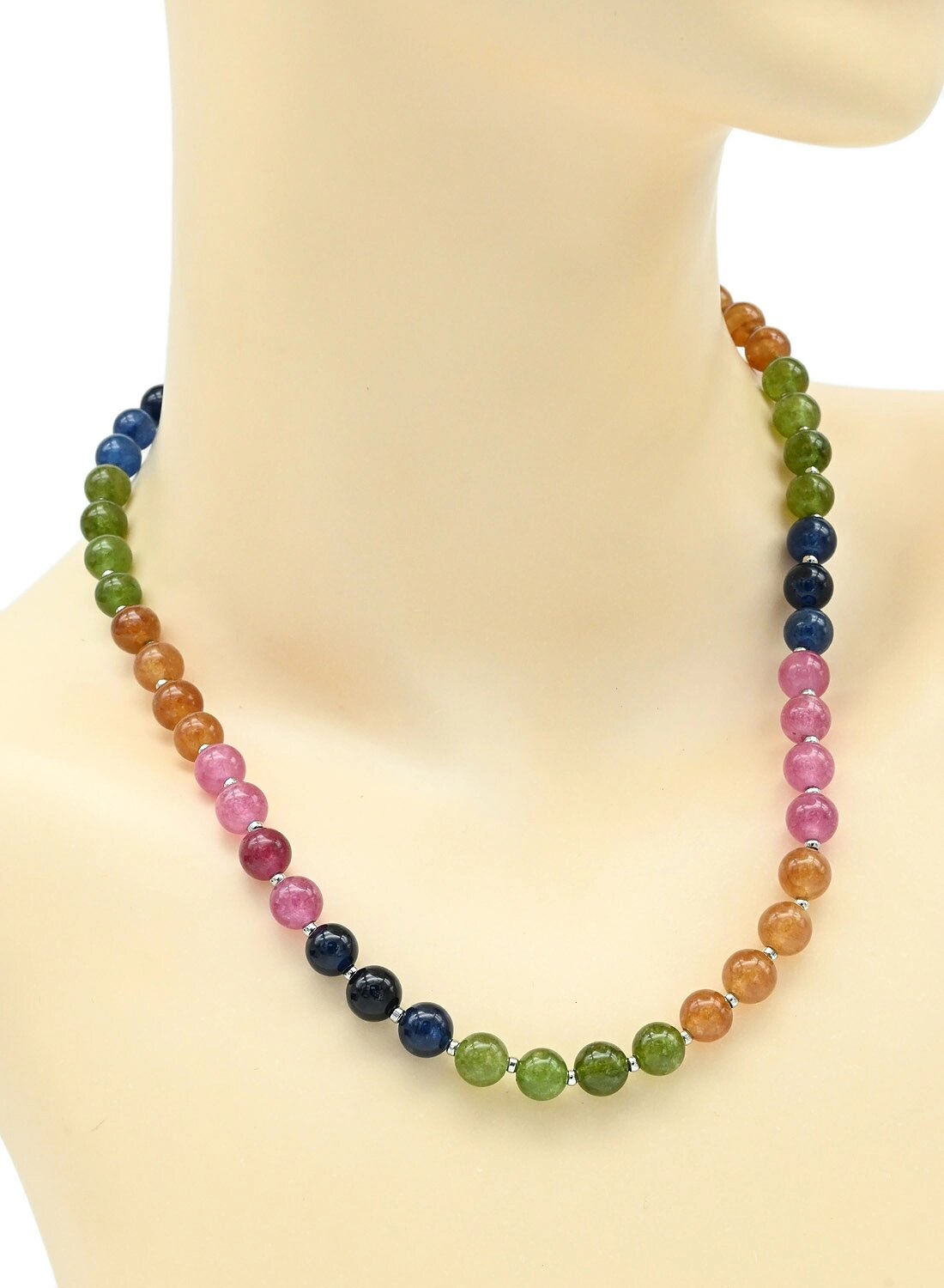 Бусы, кальцит